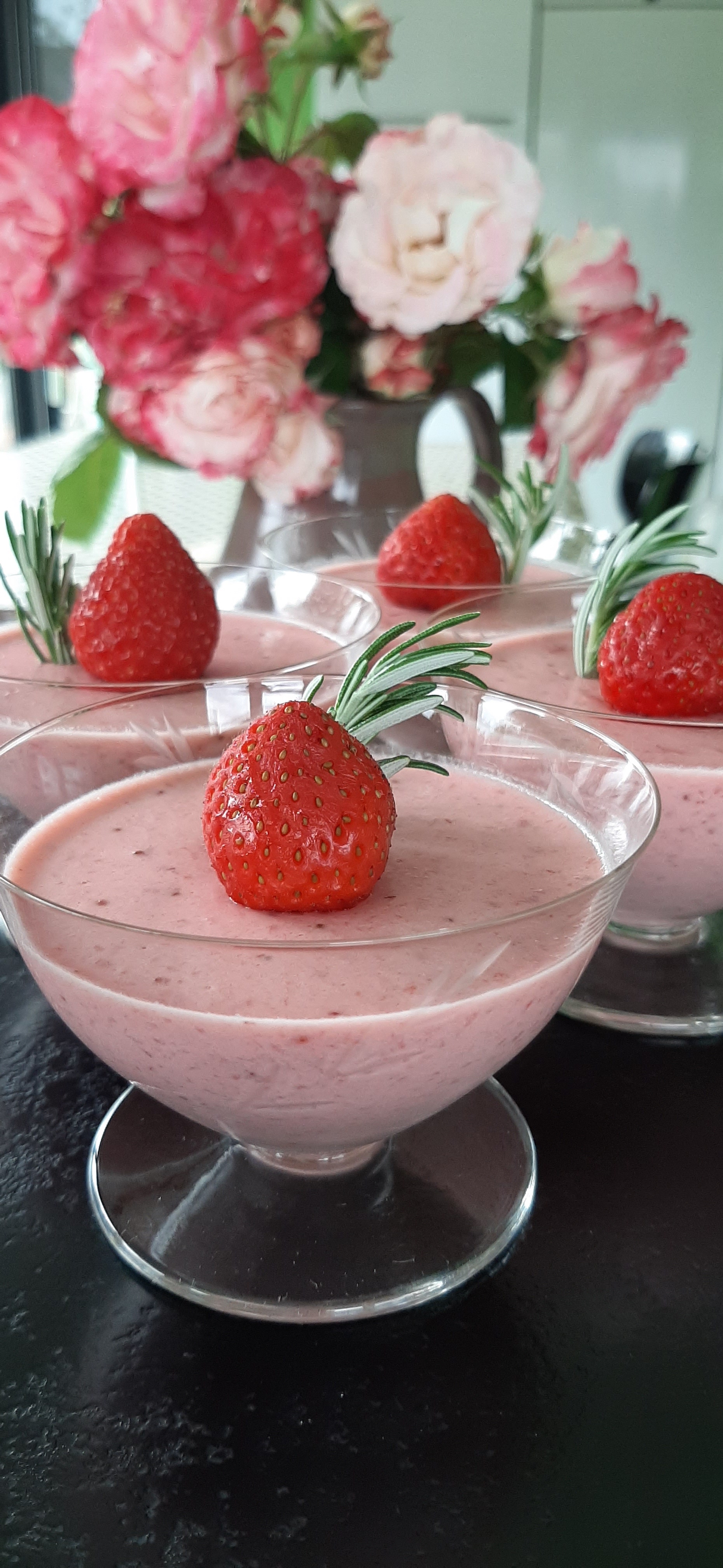 Mousse légère de fraises - Karine Bastie